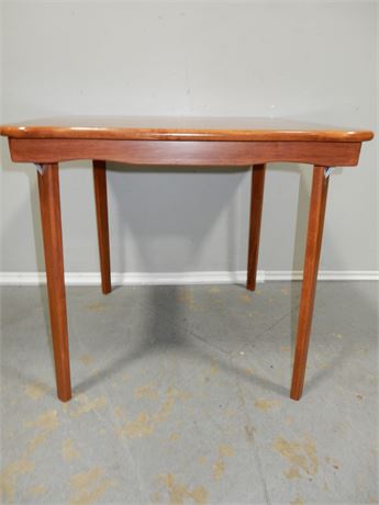 Transitional Design Online Auctions - Stakmore Folding Table / Cherry