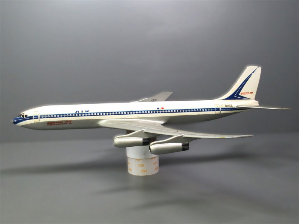Transitional Design Online Auctions - 1959 Boeing 707 Model Airplane ...