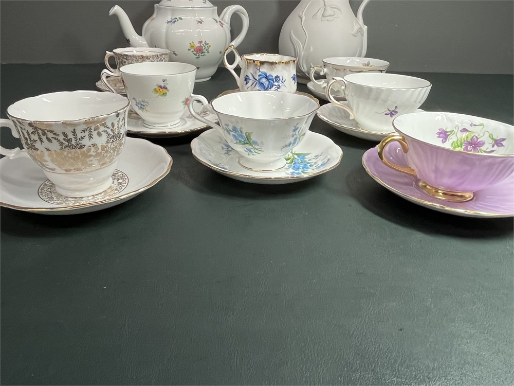 Transitional Design Online Auctions - Spode / Royal Albert / China