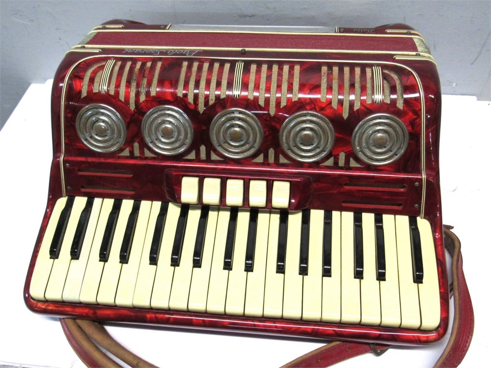 Transitional Design Online Auctions - Paolo Soprani - Italia Accordion ...