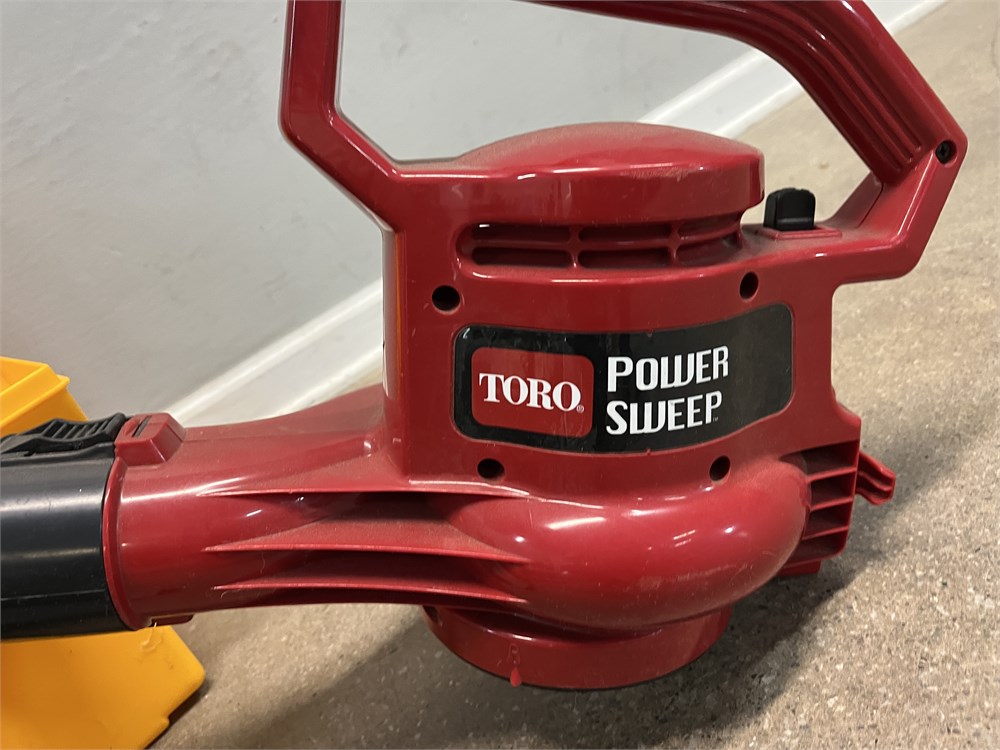 Transitional Design Online Auctions - Toro Power Sweep / Tool Chest