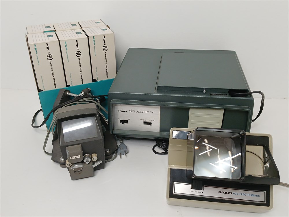 Transitional Design Online Auctions - Argus Automatic Slide Projectors ...