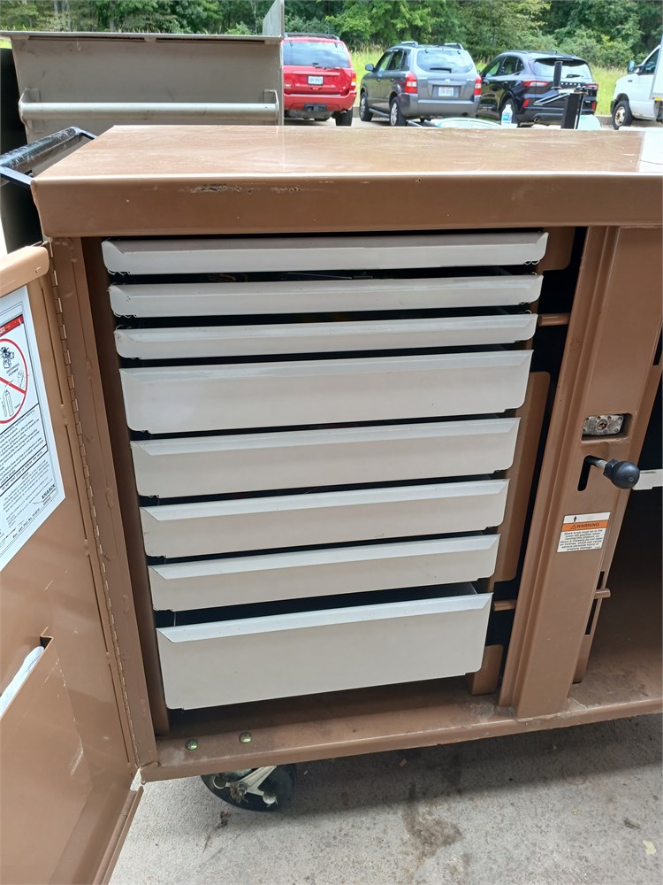 Transitional Design Online Auctions - Knaack 49 Jobmaster Rolling Work ...