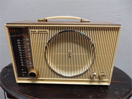 Transitional Design Online Auctions - Zenith High Fidelity Tube AM/FM ...