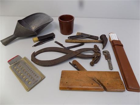Transitional Design Online Auctions - Antique Tools & Straight Edge Razors