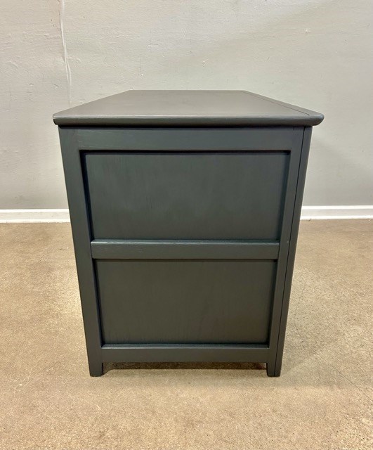 Transitional Design Online Auctions - Right-Sized Solid-Wood Desk / Mat ...