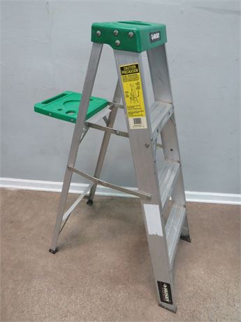 Transitional Design Online Auctions - HUSKY 4 ft. Aluminum Step Ladder