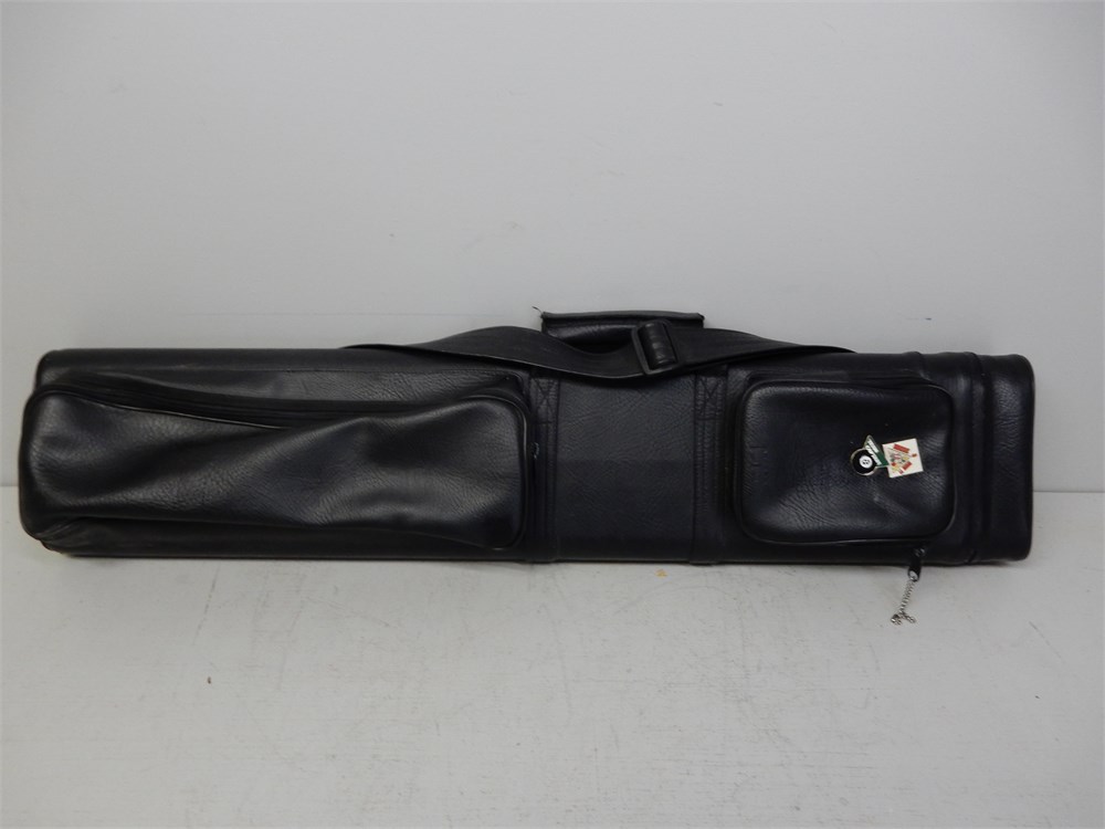 Transitional Design Online Auctions - Vintage Quality Pool Cues & Case