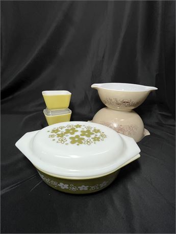 Transitional Design Online Auctions - Vintage Pyrex / 5