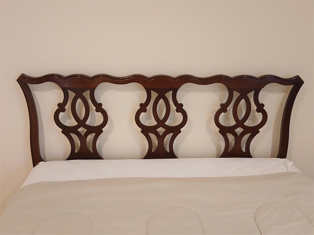 Transitional Design Online Auctions - Drexel Queen Bed