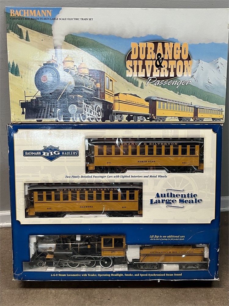 Transitional Design Online Auctions - Bachmann Train Set / In Box