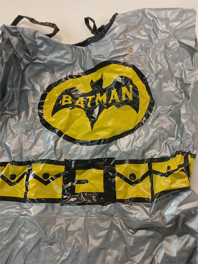 Transitional Design Online Auctions - Vintage Ben Cooper Batman ...