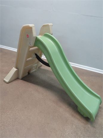 Transitional Design Online Auctions - STEP 2 Play Slide