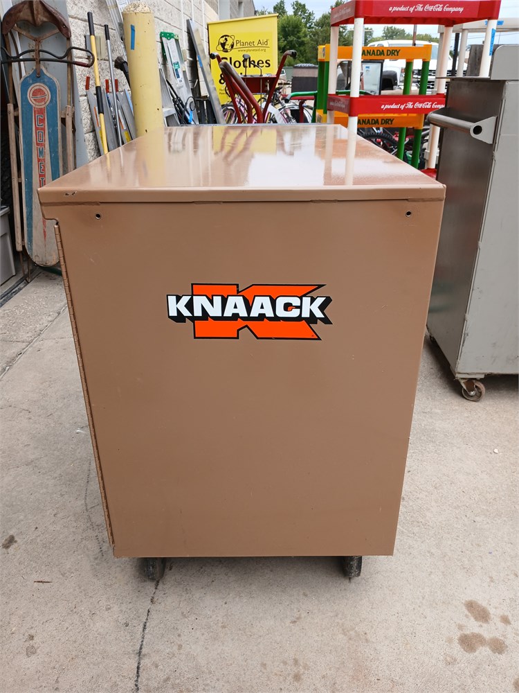Transitional Design Online Auctions - Knaack 49 Jobmaster Rolling Work ...