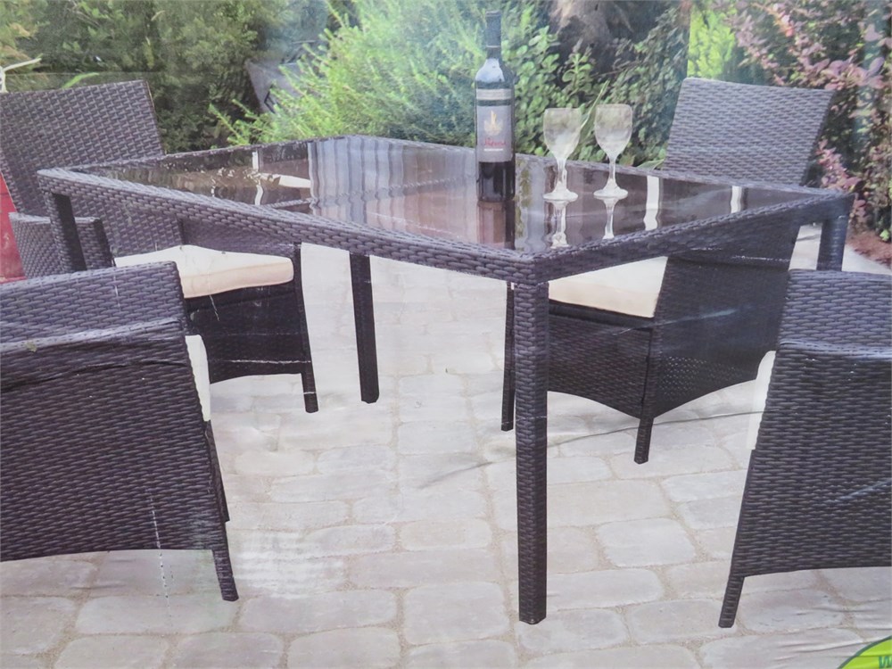 Transitional Design Online Auctions - GARDENLINE Wicker Patio Dining Table
