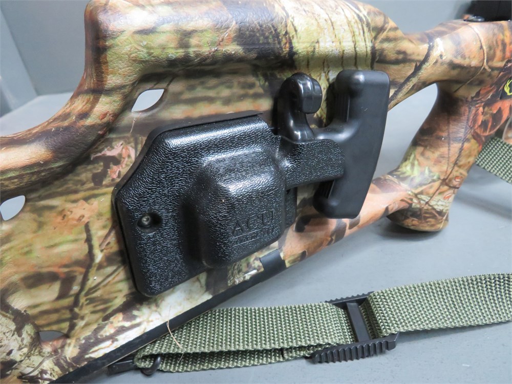 Transitional Design Online Auctions - TENPOINT Titan Xtreme Crossbow w ...