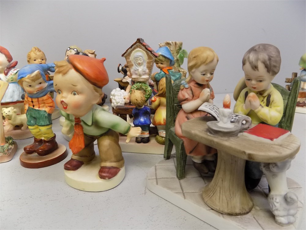 Transitional Design Online Auctions - Porcelain Figurine Collection