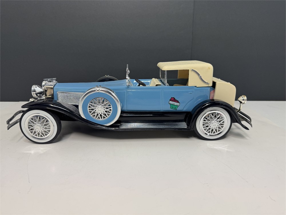 Transitional Design Online Auctions - Decanter-1934 Duesenberg Blue ...