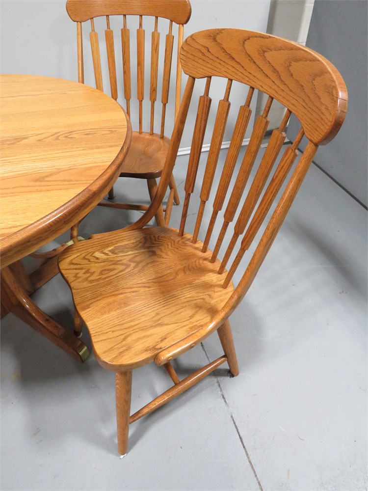 Transitional Design Online Auctions - RICHARDSON BROS. Oak Dining Set