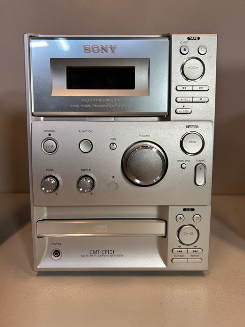 Transitional Design Online Auctions - The Sony Audio Shelf System