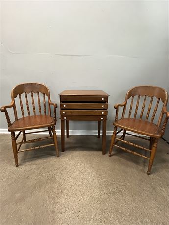 Transitional Design Online Auctions - Antique Table / Chairs 2