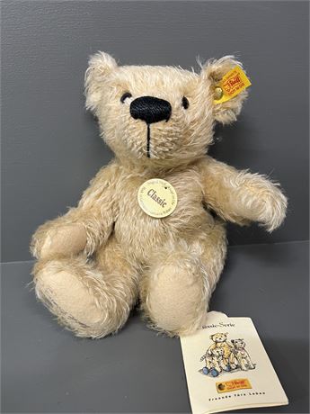 Transitional Design Online Auctions - Teddy Bears / Steiff / Signed