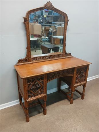 Transitional Design Online Auctions - Antique Limbert Gothic Carved Oak ...