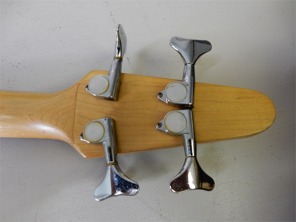 Transitional Design Online Auctions - Electric Guitars / Series 10 / S101
