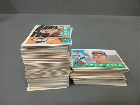 Transitional Design Online Auctions - 1959 & 1960 Topps Baseball Cards