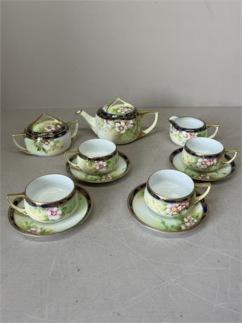 Transitional Design Online Auctions - Nippon Tea Set