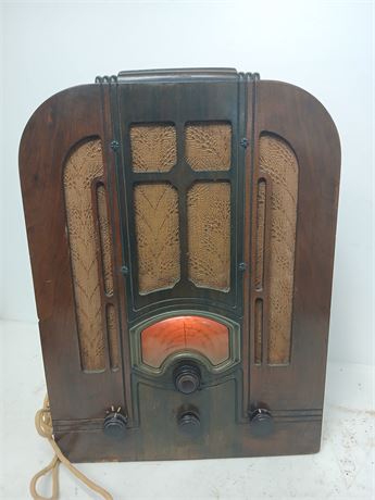 Transitional Design Online Auctions - 1935 RCA Victor Model T6-1 ...