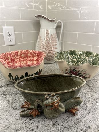Transitional Design Online Auctions - Display Pitcher / Pottery Bowls