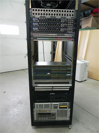 Transitional Design Online Auctions - StorageWorks Storage System Racks ...