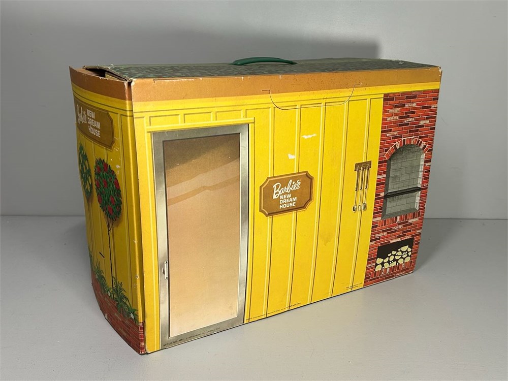 Transitional Design Online Auctions - Barbie's New Dream House 1963