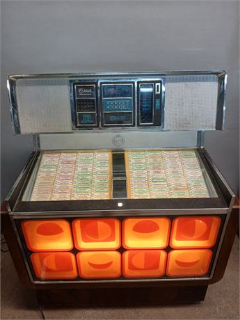 Transitional Design Online Auctions - Rowe AMI R-81 jukebox.