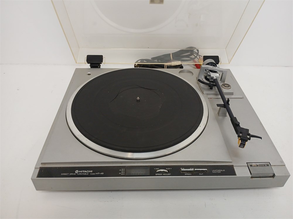 Transitional Design Online Auctions - Hitachi Turntable / Model HT-45
