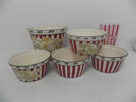 Transitional Design Online Auctions - Ceramic Popcorn Bowls / 5 ...