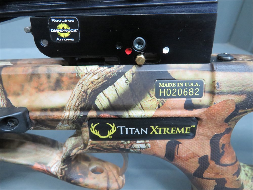 Transitional Design Online Auctions - TENPOINT Titan Xtreme Crossbow w ...