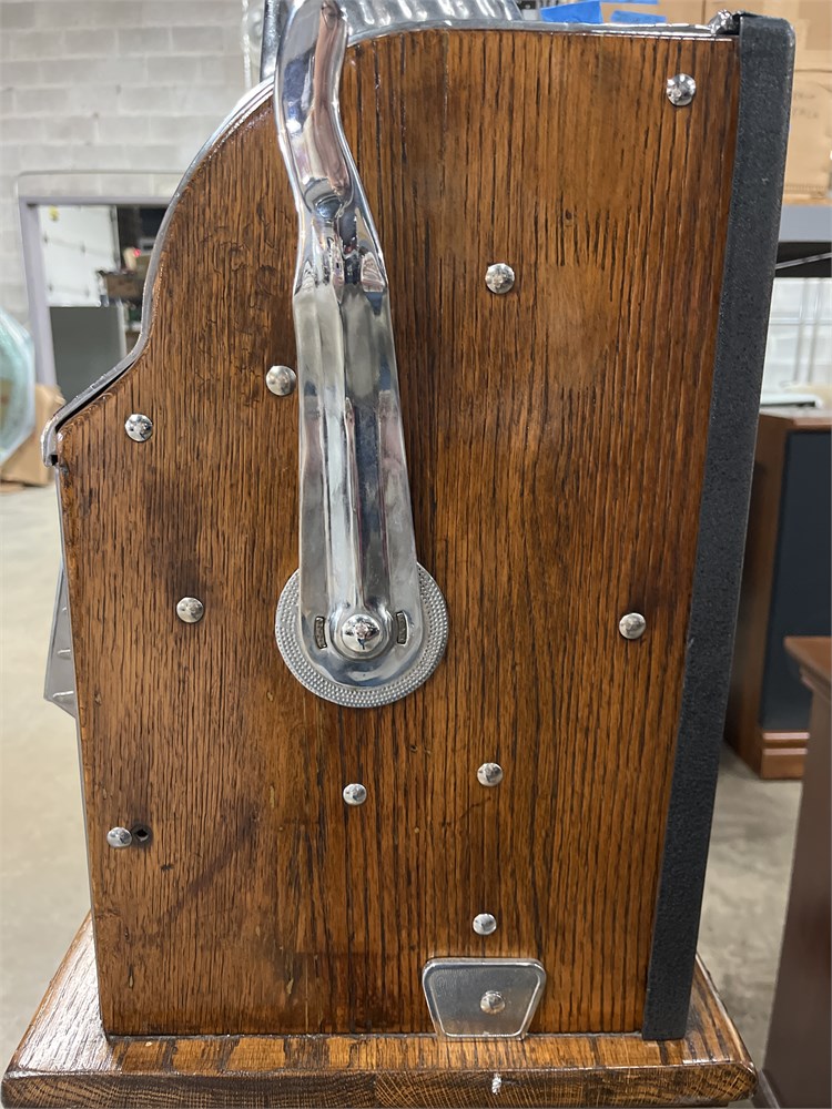 Transitional Design Online Auctions - Nickle Slot Machine