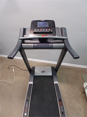 Transitional Design Online Auctions - Nordictrack / C2150 Quadflex