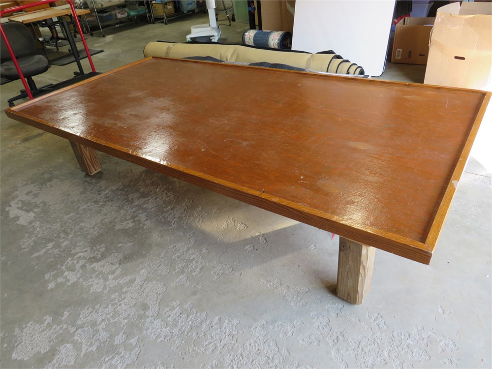 Transitional Design Online Auctions - Custom Built Model Train Display ...