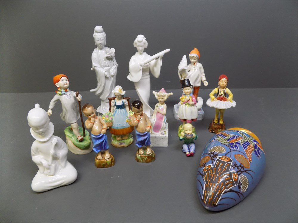 Transitional Design Online Auctions - Porcelain Figurine Collection