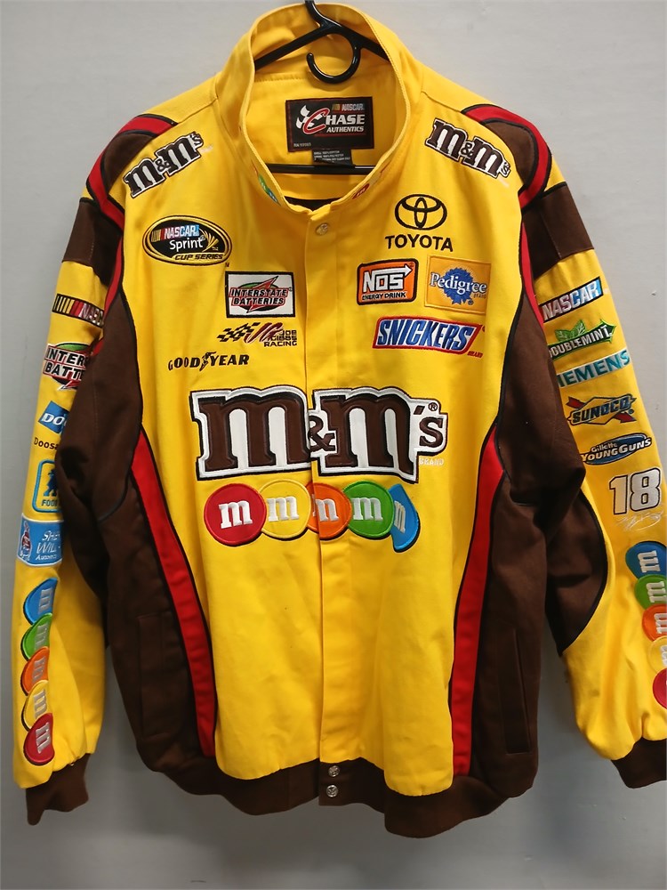 Transitional Design Online Auctions - Kyle Busch Motorsports Team pit ...