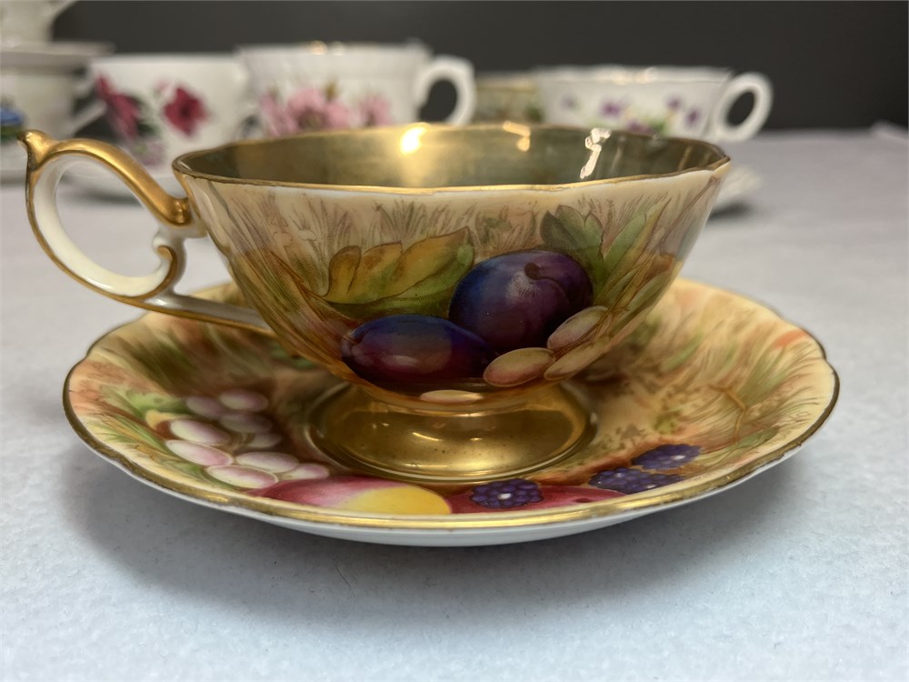 Transitional Design Online Auctions - Collector Tea Cups & Saucers