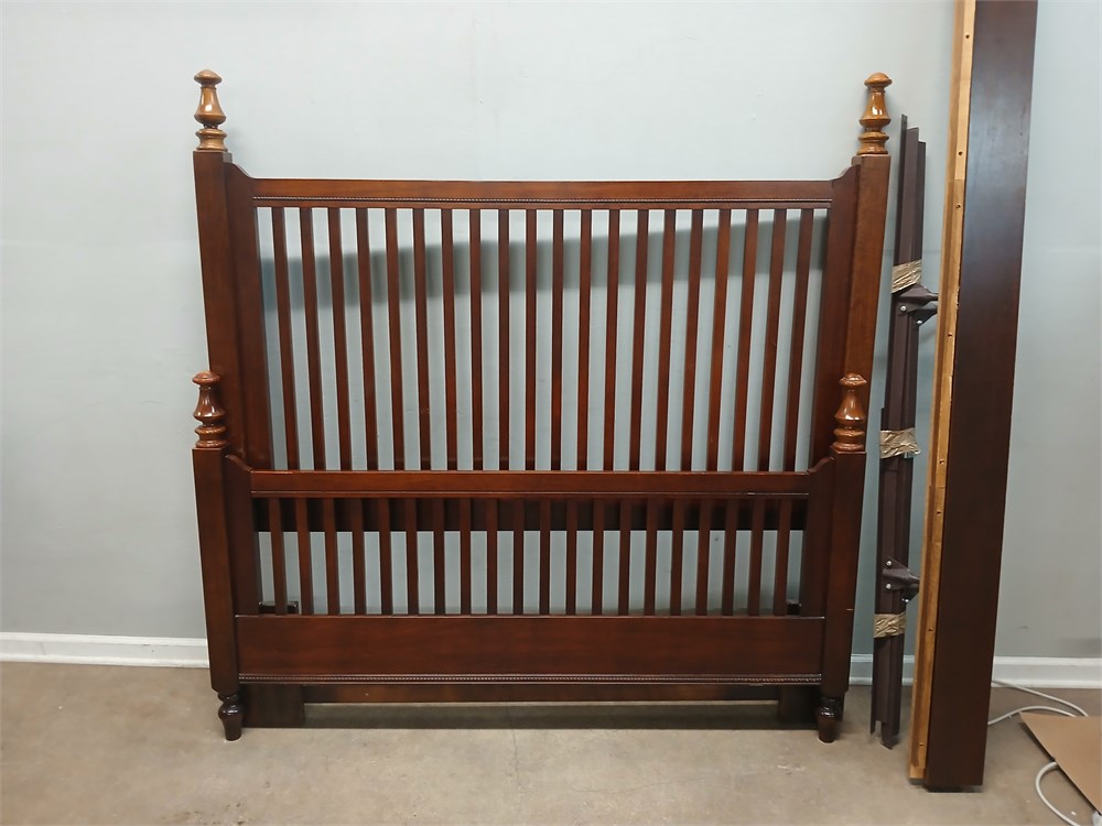 Transitional Design Online Auctions - Queen J. McLaughlin Queen Bed
