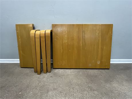 Transitional Design Online Auctions - Stuart Table / Leaf