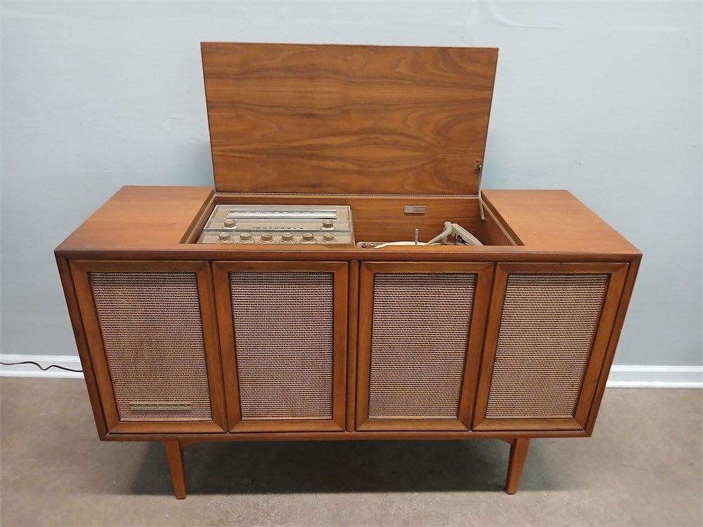 Transitional Design Online Auctions - Motorola Three Channel Stereo ...