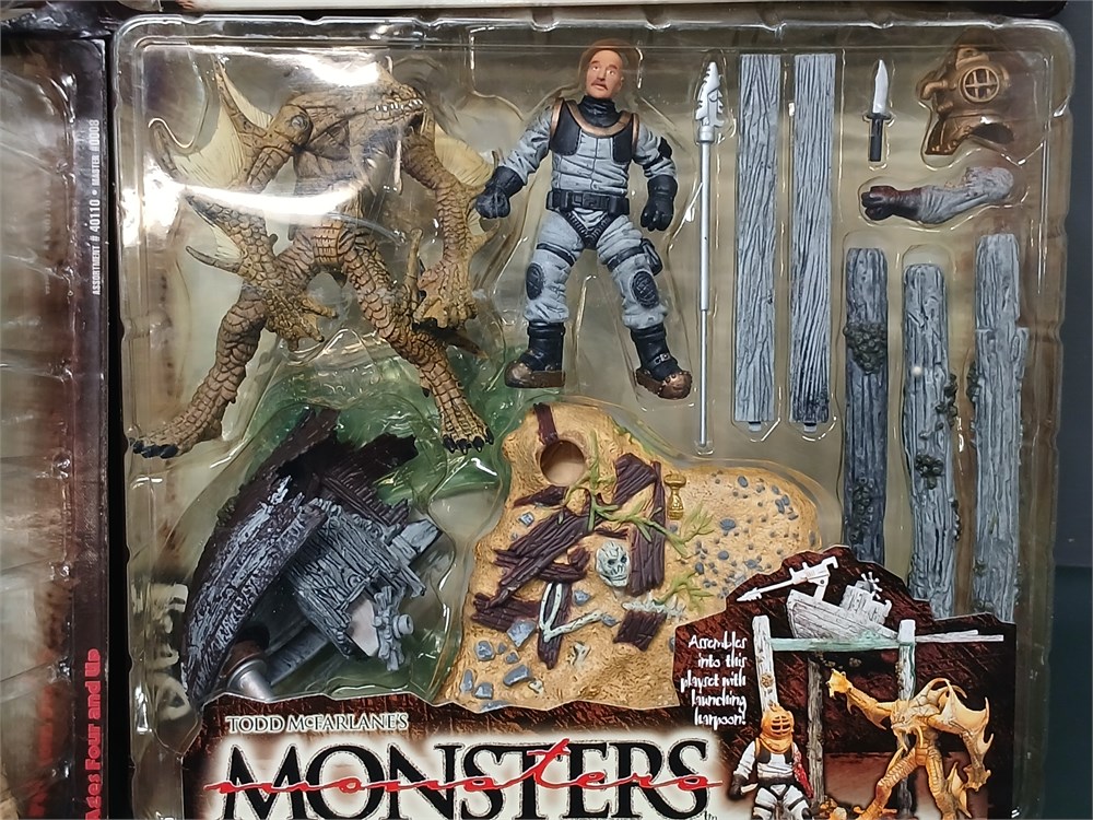 Transitional Design Online Auctions - New Monsters Series 2 playsets ...