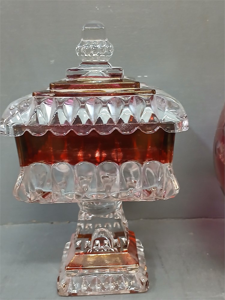 Transitional Design Online Auctions - "Ruby flash" lead crystal pieces