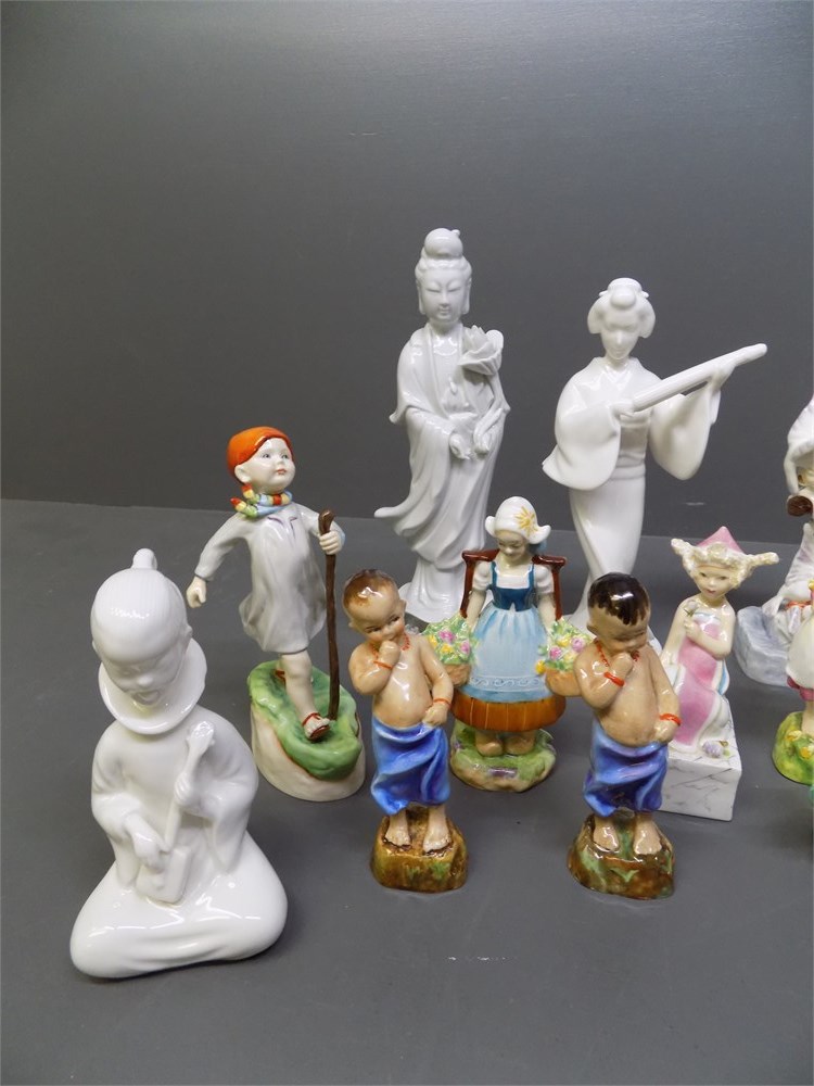 Transitional Design Online Auctions - Porcelain Figurine Collection